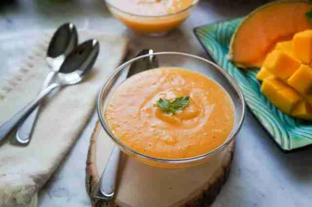 Easy Mango And Cantaloupe Soup: A Light And Flavorful Meal