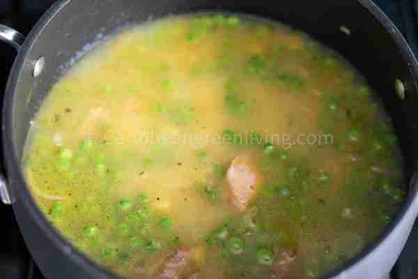 An Easy Yellow Rice And Peas Recipe